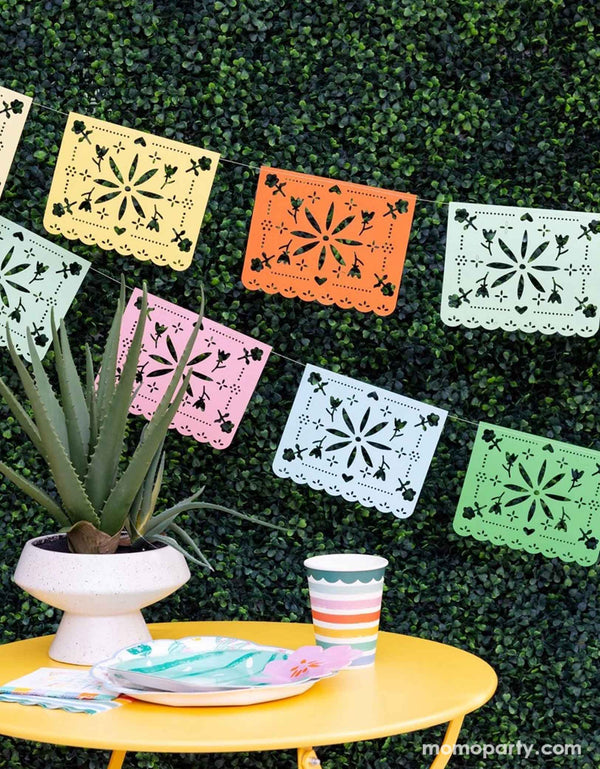 Fiesta Striped Paper Cups (Set of 8)