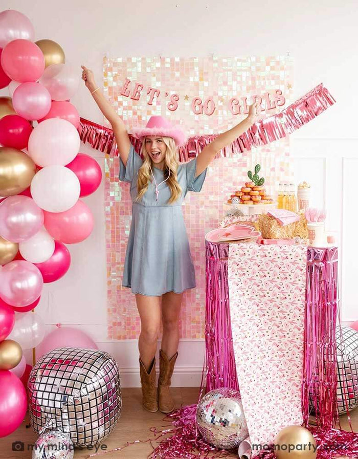 Let's Go Girls Banner Set