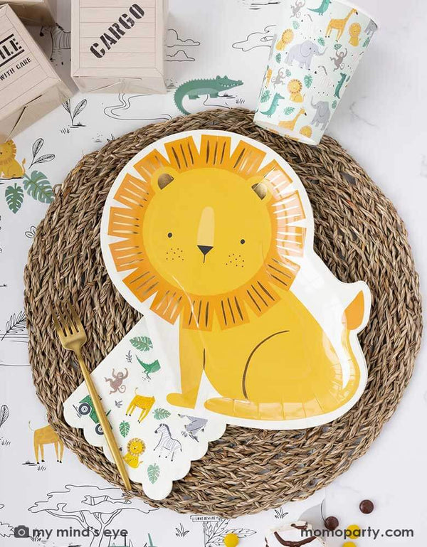 Safari Lion Shaped Paper Plates (Set of 8)