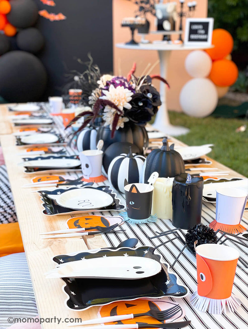 Black and White Cutlery Set (Set of 24)