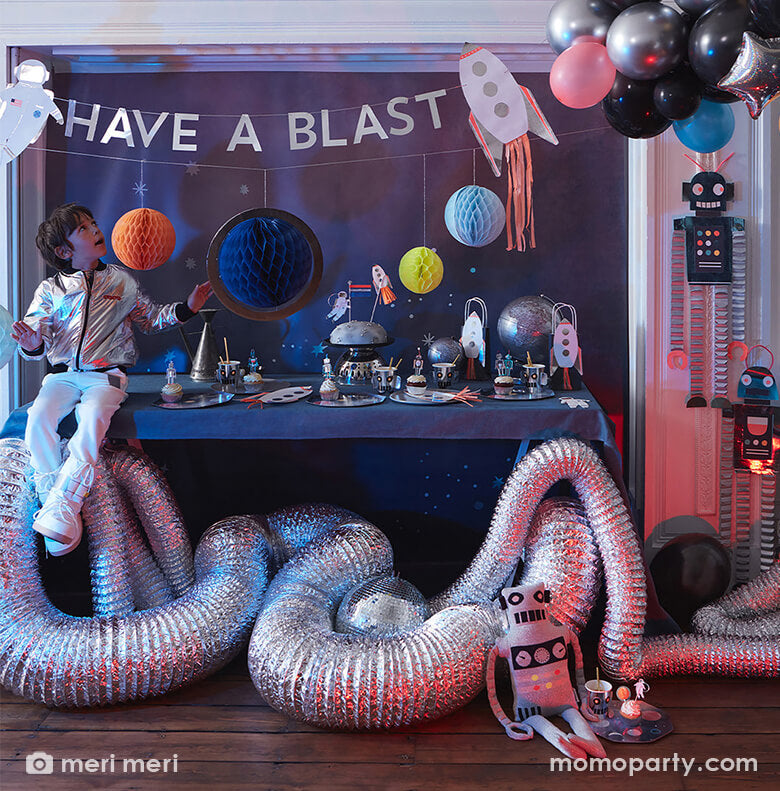 Space Dinner Plates (Set of 8) – Momo Party