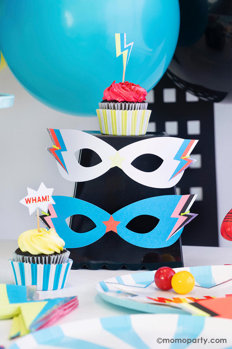 Superhero Box – Momo Party