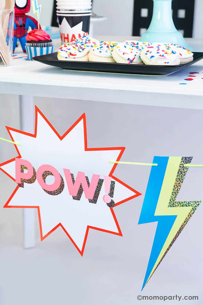 Superhero Box – Momo Party